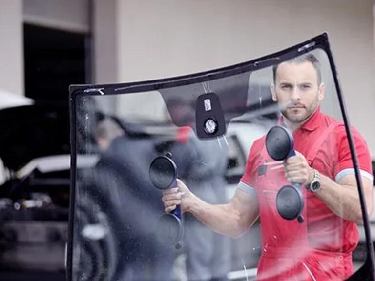 Auto Glass Replacement Jacksonville, FL | Windshield Replacement